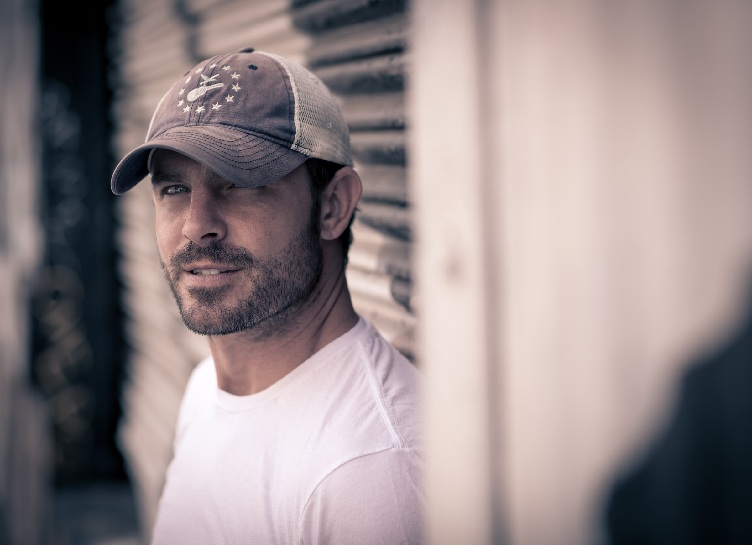 Tim Hurley, Coastal country with feel-good melodies and thoughtful ...